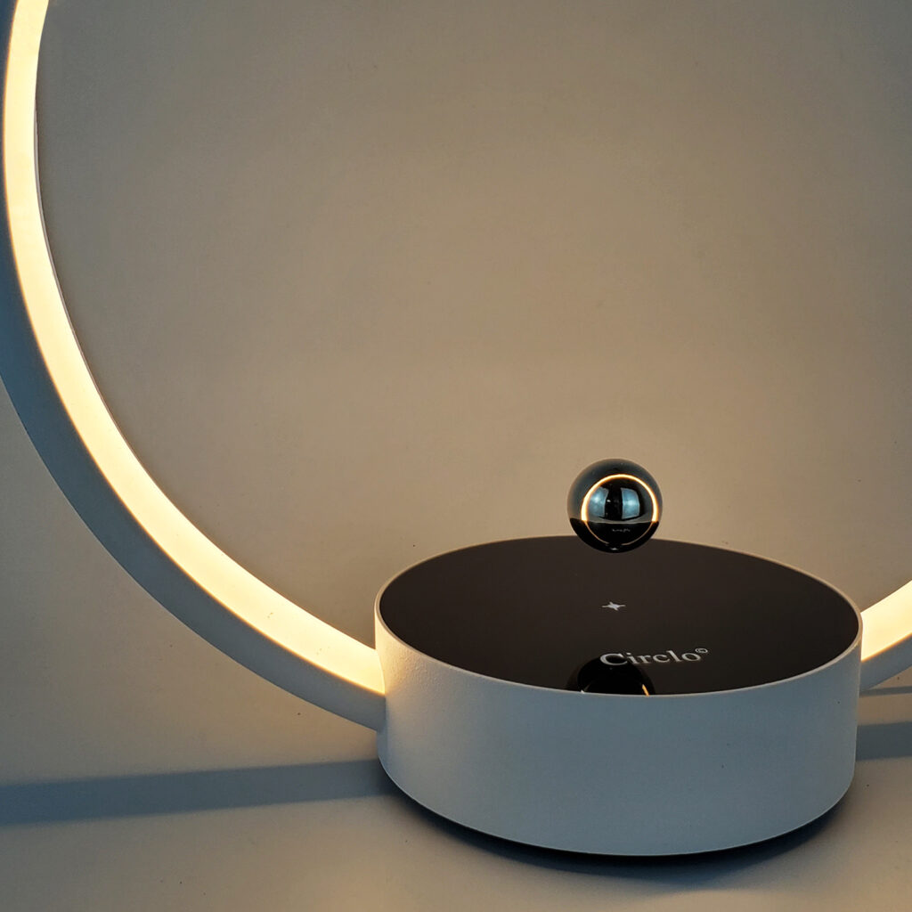 HCNT Circlo Floating Table Lamp – HCNT Levitation
